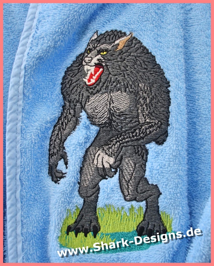 Embroidery file werewolf in 9 spooky sizes