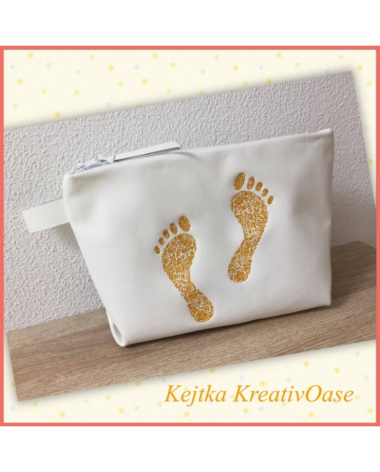 Embroidery Design Flowery Footprints in 3 Sizes, beach, nature, flower