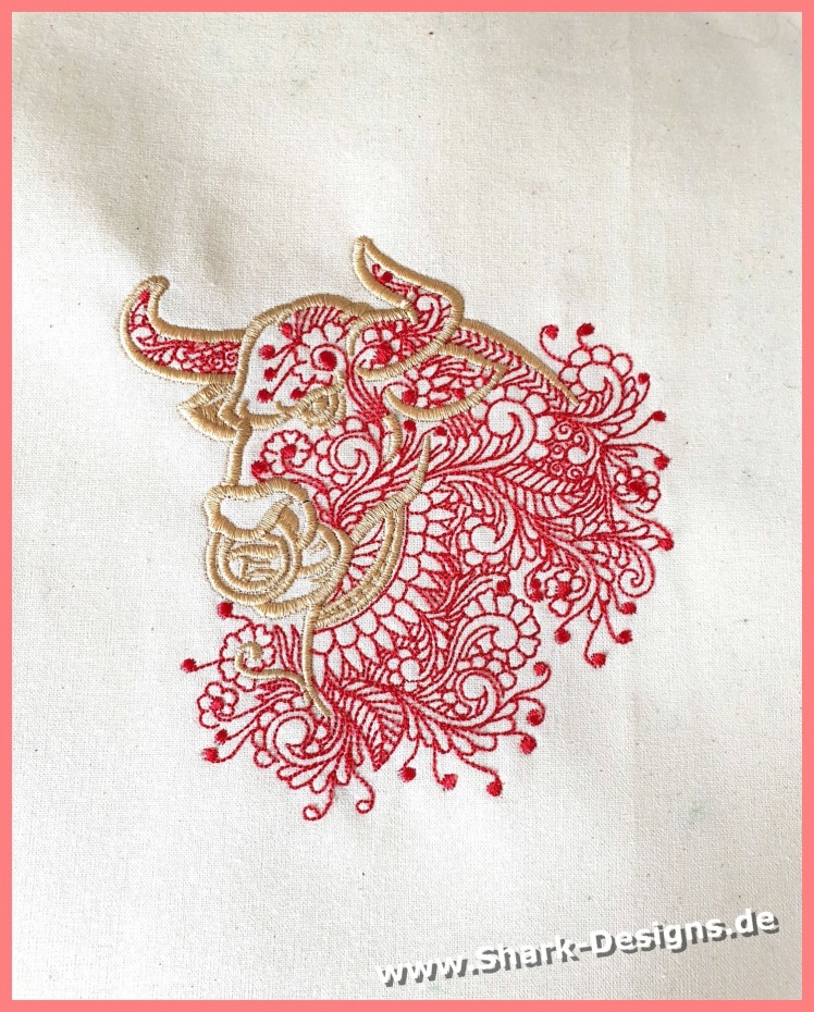 Embroidery file Elegant Bull
