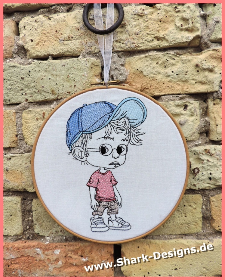Embroidery file Junior Matteo in 6 pouting sizes