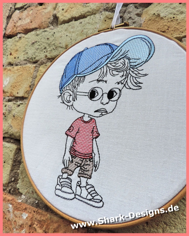 Embroidery file Junior Matteo in 6 pouting sizes
