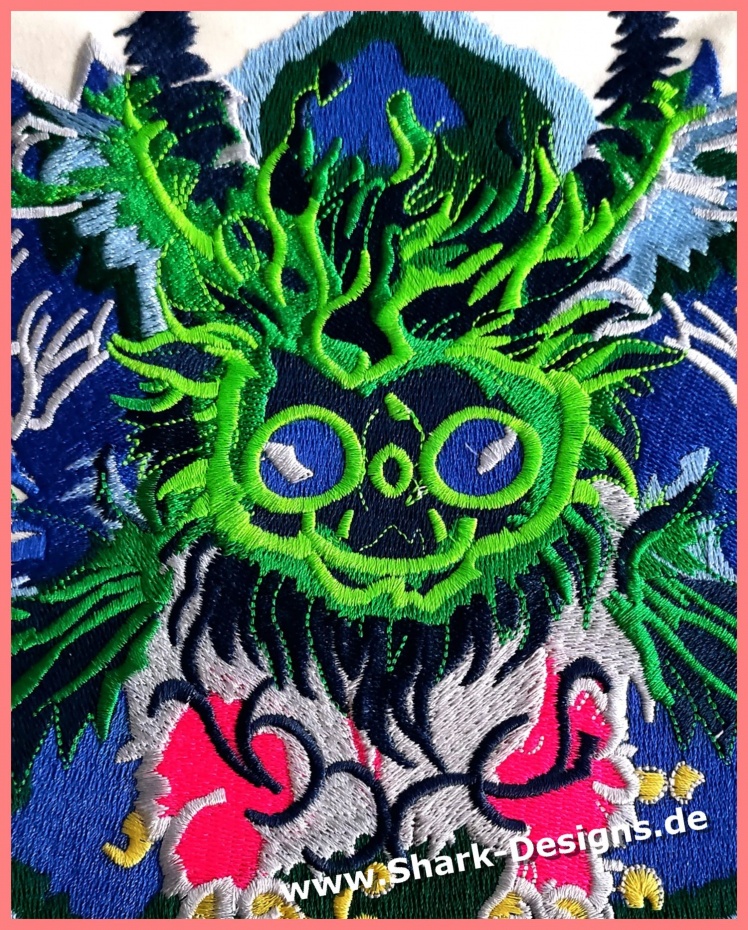 Embroidery file little monster in 5 colorful sizes