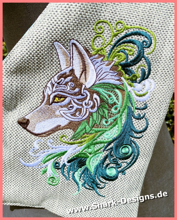 Stickdatei Celtic Wolf in 8 dekorativen Größen