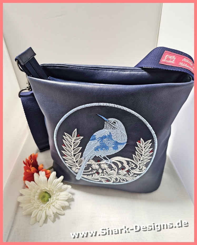 Winter bird embroidery file in 6 wonderful sizes