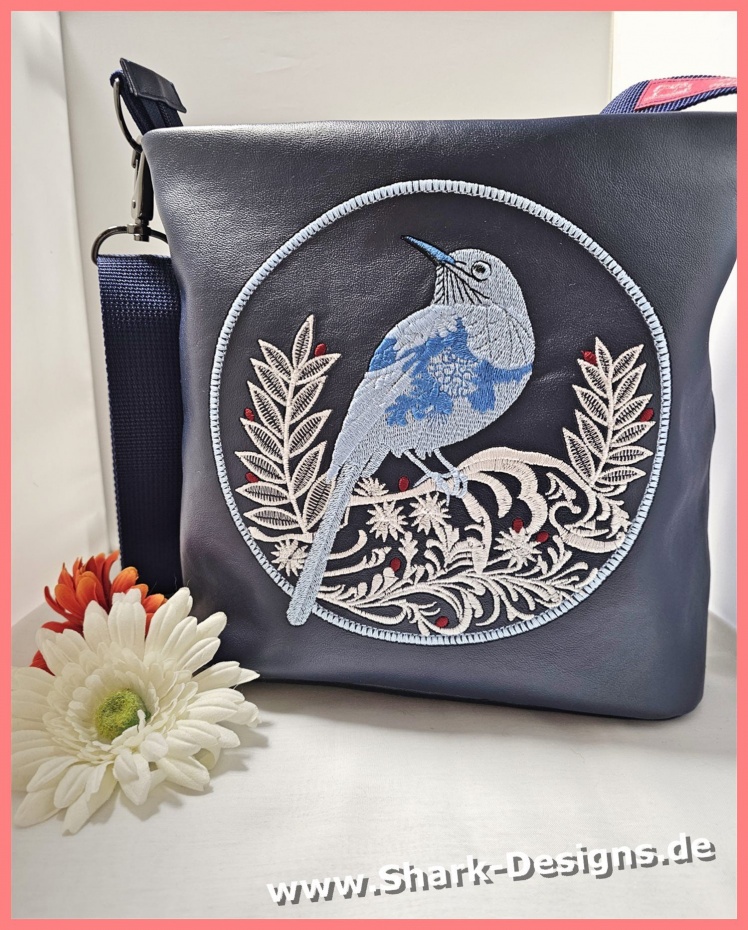 Winter bird embroidery file in 6 wonderful sizes