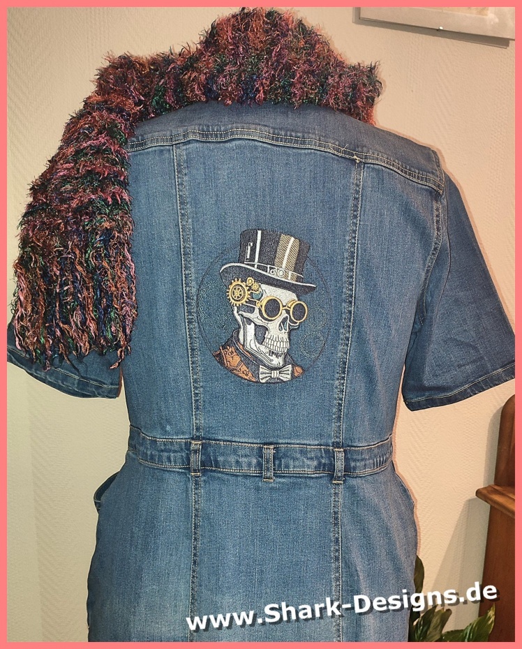 Steampunk skull embroidery file in 6 eye-catching sizes