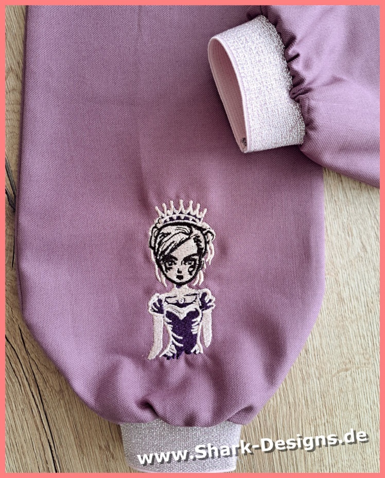 Gothic Girl embroidery file in 8 simple sizes