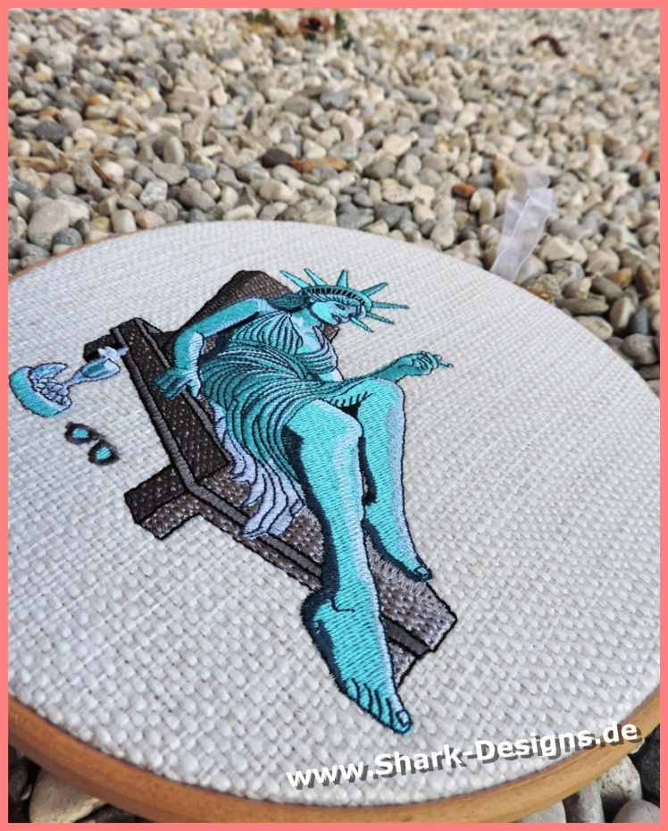 Lady Liberty in 7 sunny sizes