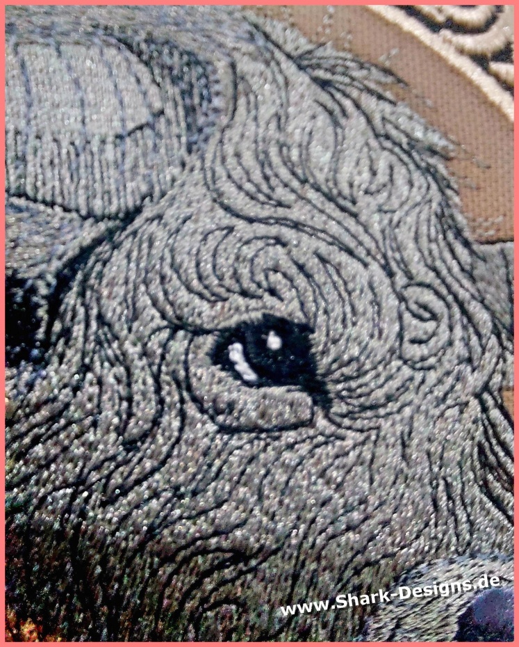 Stickdatei Celtic Bull in 6 starken Größen