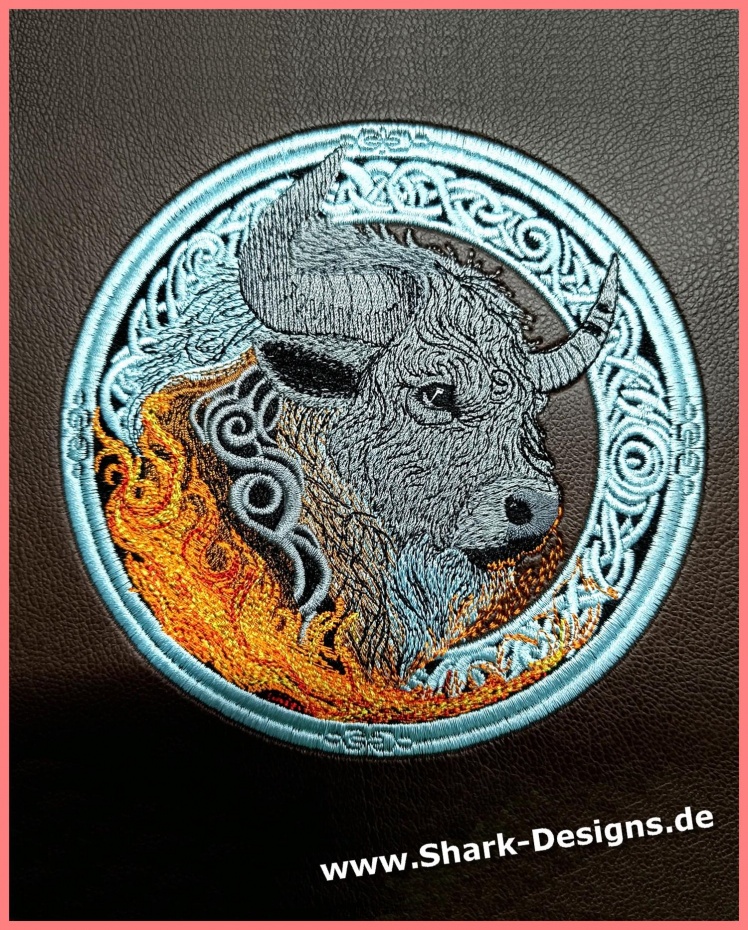 Stickdatei Celtic Bull in 6 starken Größen