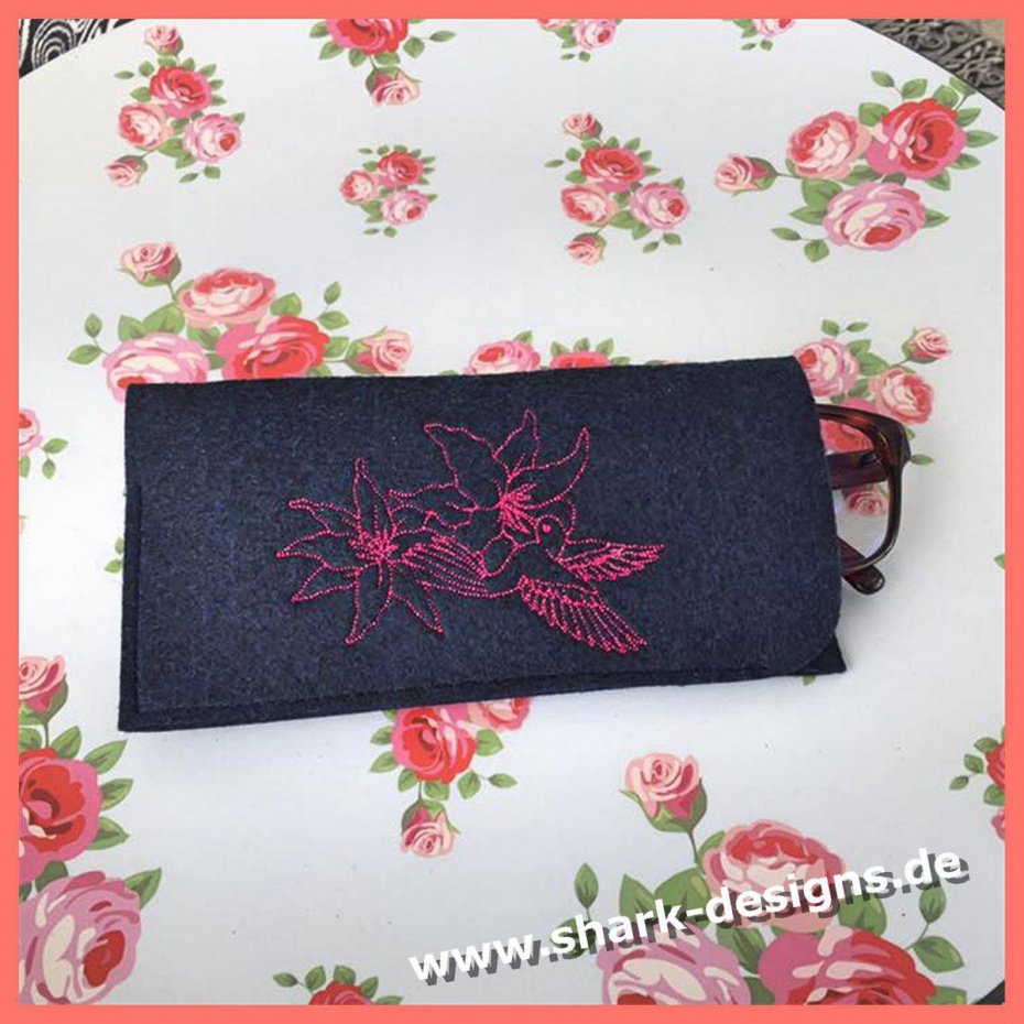 Stickdatei Kleine Blumen, 4 schnell gestickte, kleine Dateien