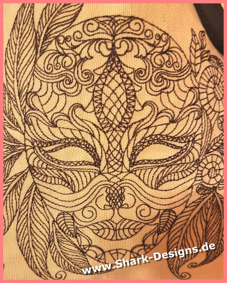 Embroidery file Line Art Mask in 4 decorative sizes