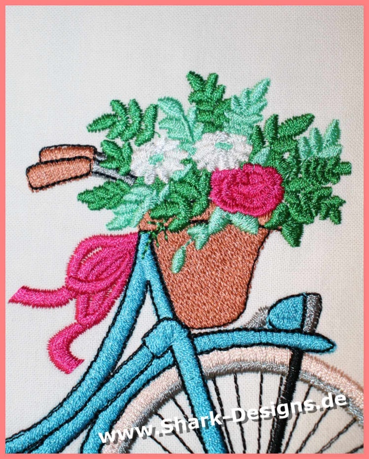 Embroidery file bicycle in 8 streamlined sizes